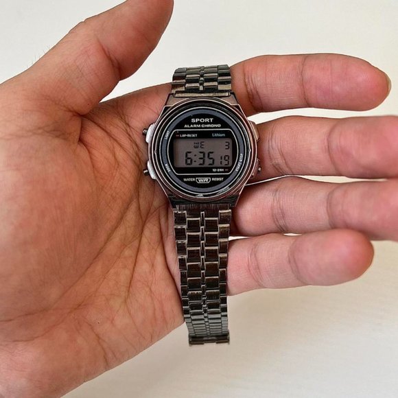 Accessories | Vintage Style Round Black Stainless Steel Digital Watch ...